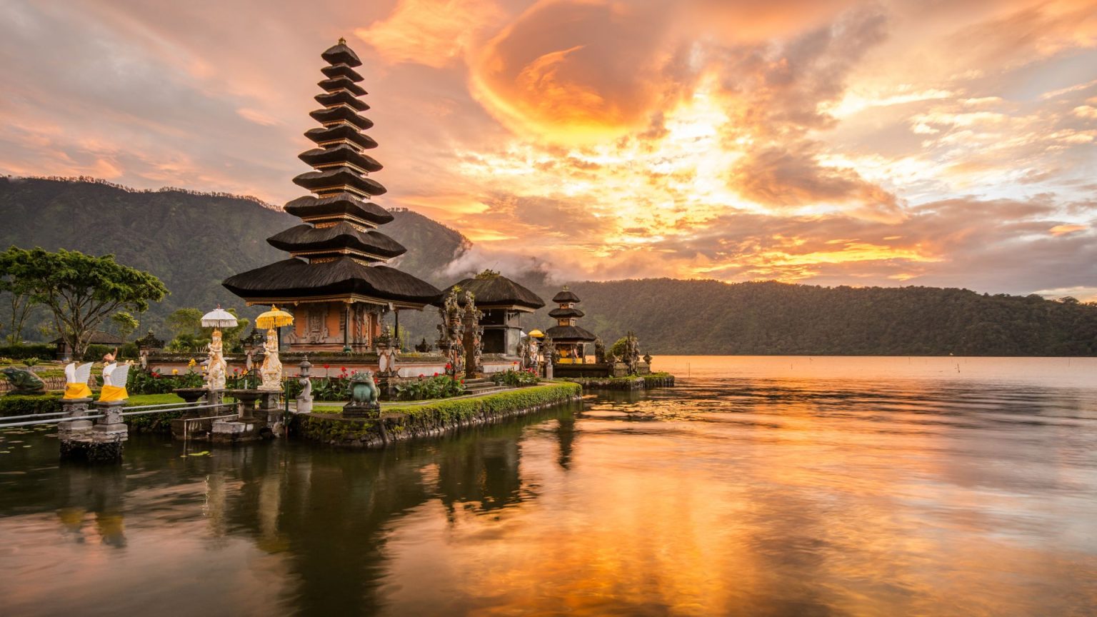 How to Move to Bali - Comprehensive Guide - Soland
